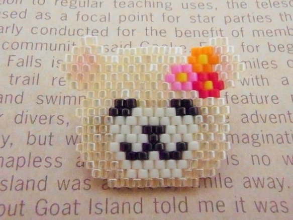 くまさんブローチ♪ ブローチ おん 通販 5290132｜Creema(クリーマ)