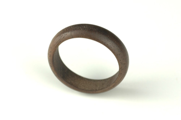 ウッドリング 胡桃 指輪・リング kirin-wood 通販 3376920｜Creema(クリーマ)