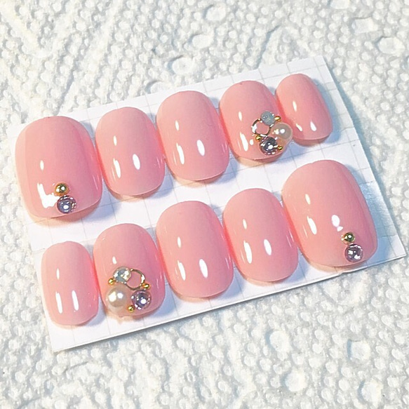 ジェルネイル♡ピンク♡シンプル♡ビジュー♡フォーマルにも♡ネイルチップ♡付け爪♡ ネイルチップ（つけ爪） apu_nail＊プロフィール必読 ...