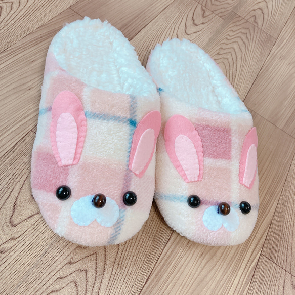 ピンクチェック柄うさぎスリッパM スリッパ・ルームシューズ しぃりや 通販｜Creema(クリーマ) 12737844