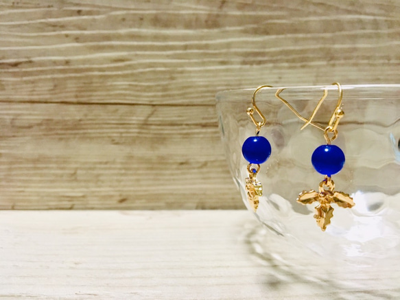 夜の始まりと宿り木 ゴールド ピアスイヤリング アレルギー対応 ピアス（フック・チェーン） bemix 通販 8390535｜Creema(クリーマ)