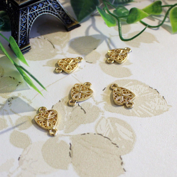 上下丸カン付き トライアングルチャーム 5個入り ～ゴールド～ チャーム Raum 通販｜Creema(クリーマ) 1836348