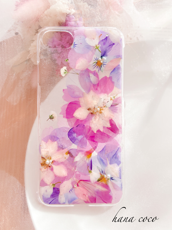 全機種対応*:.｡. .ピンクとパープルの花びら舞*:.｡. . スマホケース・カバー hana coco 通販 11118572 ...