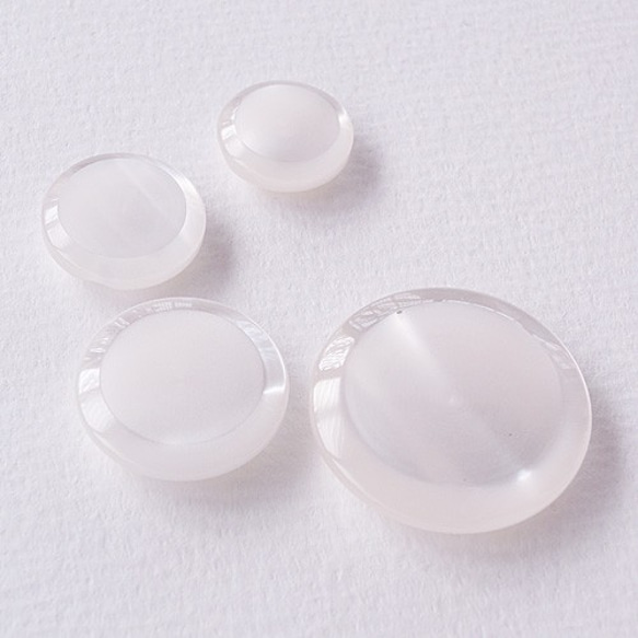 【在庫限定】貝調ボタン10001848(AC-0933)＃00（白） ボタン ヒント 通販 12583997｜Creema(クリーマ)