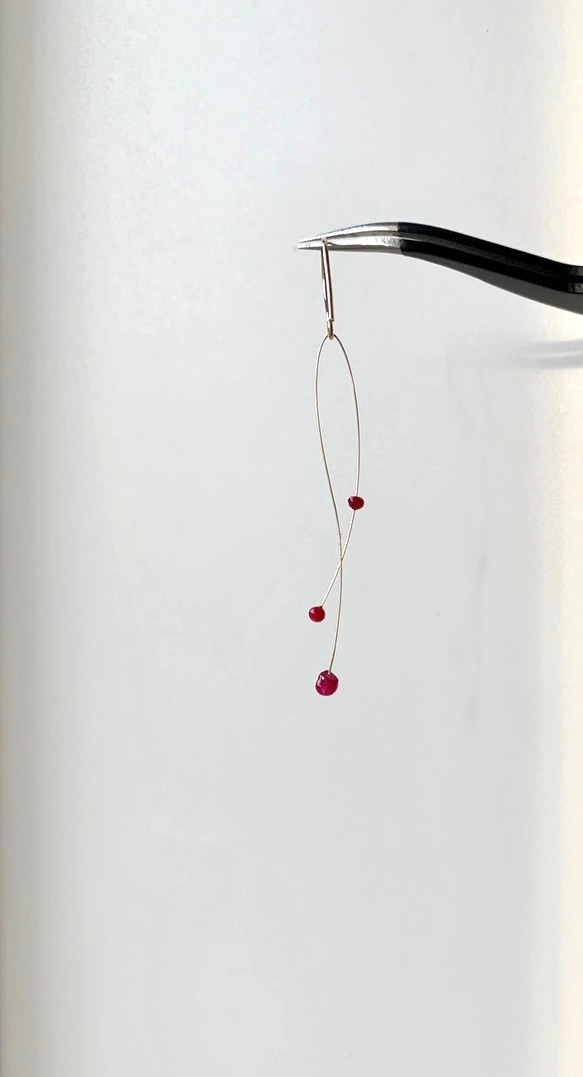 〔14kgf 〕RYUSEN ･゜ﾟ Ruby ピアス（フック・チェーン） Haica Lemo 通販｜Creema(クリーマ) 7750210