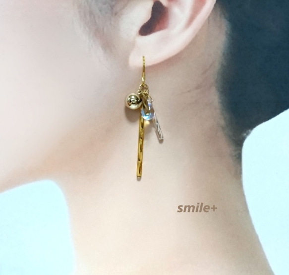 ゴールド シルバー スティック ピアス イヤリング ピアス（フック・チェーン） smile+ 通販｜Creema(クリーマ)