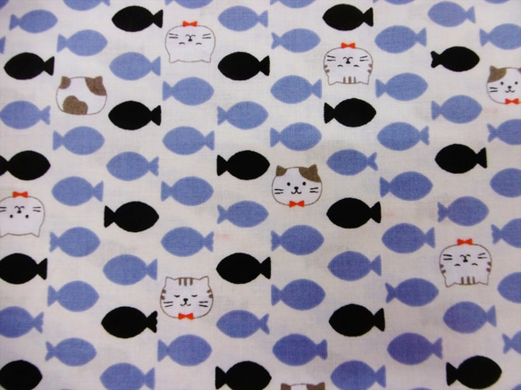 ネコちゃんとお魚 ～後ろ向きのネコちゃんも～ 生地 手づくり創庫 アイリー 通販 5487594｜Creema(クリーマ)
