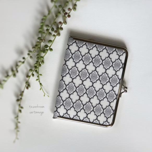 ダマスク×モロッカン柄 お薬手帳ケース＜カルトナージュ＞ 名刺入れ・カードケース t.n.workroom 通販｜Creema(クリーマ)