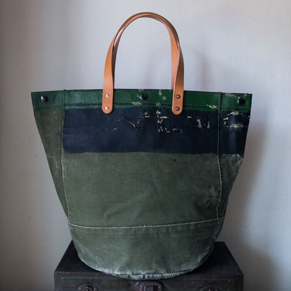 ブリティッシュミリタリーキャンバス丸底トートIND700 トートバッグ IND CANVAS BAGS 通販｜Creema(クリーマ) 5593469
