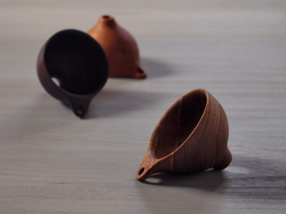 1222. 木の漏斗 クルミ #004 その他キッチン小物 studio_s/c 通販 12691202｜Creema(クリーマ)