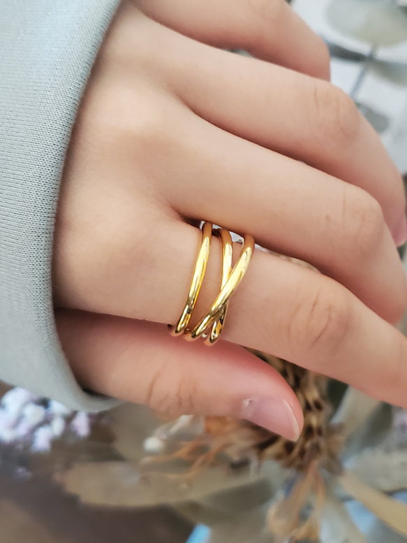 大人気 ️ triple ring ゴールド透かしリングK18GP,3連 RS-25 指輪・リング Ring and I 通販 9714684｜Creema(クリーマ)