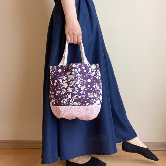 コロンとした小さめバッグ（夜の森） トートバッグ こサボテン 通販 7253754｜Creema(クリーマ)