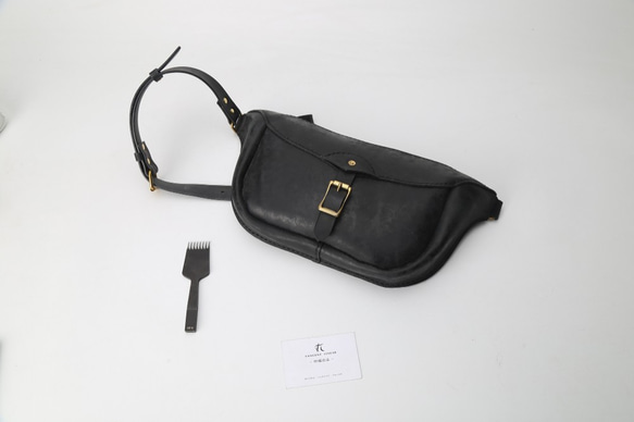 【切線派】大きい 本革 ファスナー立体マチ・ボディバッグ 手染め / 総手縫い ショルダーバッグ TANGENT LINEAR 通販 ...