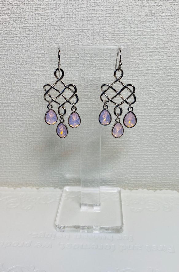 NO. 248 編み上げたメタルとしずく型スワロフスキーのシルバーピアス ピアス（フック・チェーン） by your side へいへい 通販 ...