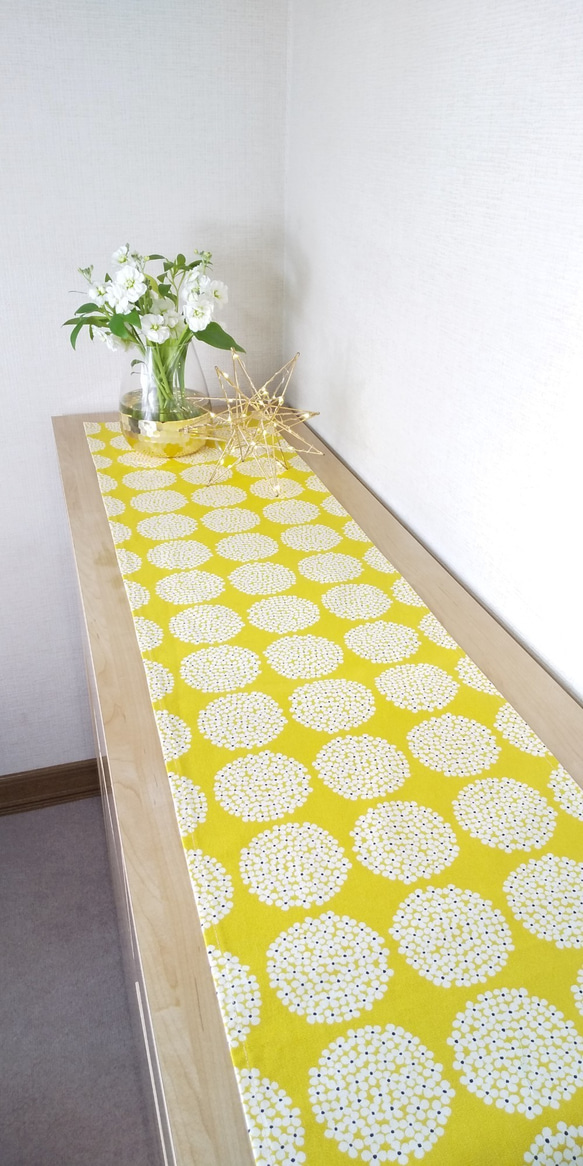 送料無料】北欧 テーブルランナー (サークルフラワー) カーペット・絨毯・ラグ・マット SK store 通販｜Creema(クリーマ)