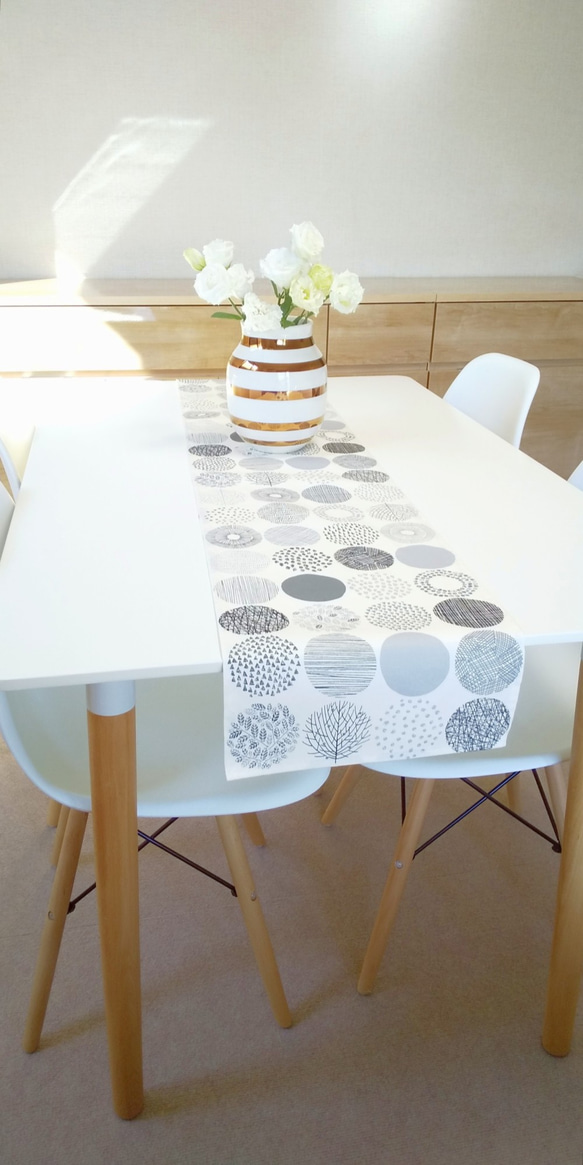 北欧テーブルランナー 【サークル・モノトーン】 カーペット・絨毯・ラグ・マット SK store 通販｜Creema(クリーマ)