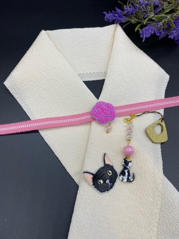 0133半襟&帯留め付き帯締め 帯飾り 正絹 猫見っけ 和装小物（帯・半襟） kanoco92 通販｜Creema(クリーマ) 11611420