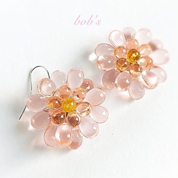 揺れる桜なpierce/earring ピアス（フック・チェーン） bob's 通販 5152102｜Creema(クリーマ)