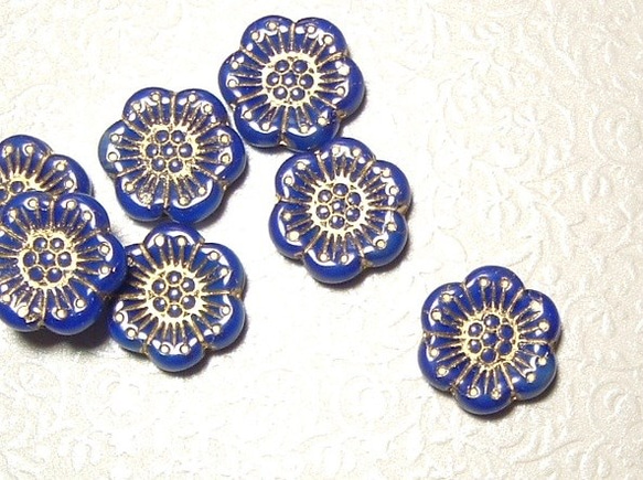 チェコプレスビーズ ファイヤーワークフラワー ラピス 3個 ビーズ blue flower 通販 2864512｜Creema(クリーマ)