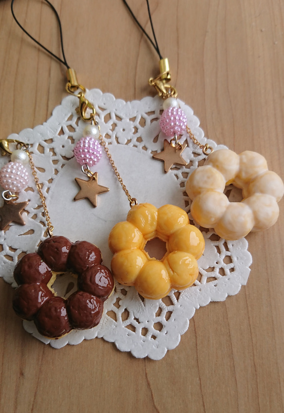 リングドーナツのストラップ 携帯ストラップ sora＊kira 通販 11612032｜Creema(クリーマ)