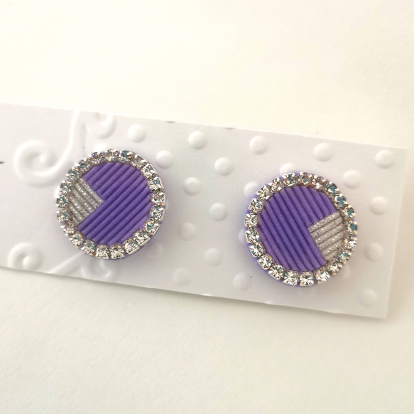 2色のラウンドビジュー水引ピアス(小) パープル×シルバー サージカルステンレス ピアス（スタッド・一粒） wachicoro 通販 ...