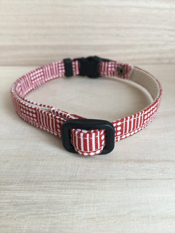 〈再販〉おまもり首輪 （小型犬、猫用迷子札首輪）和柄（点と線）赤 リード・首輪 chiwa1 （ちわわん） 通販 1525635｜Creema ...