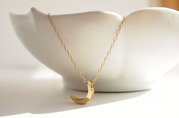 Necklace moon 【14kgfネックレス変更可】 ネックレス・ペンダント arch 通販 3786852｜Creema(クリーマ)
