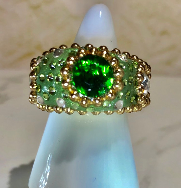 大きめサイズ☆ペリドットのオーバルリング 指輪・リング studio KWELI 通販｜Creema(クリーマ)