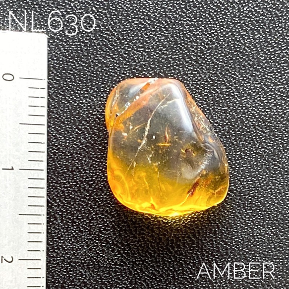 ブルーアンバー バーマイト 琥珀 タンブル nl630 天然石 pinky 通販 8311188｜Creema(クリーマ)