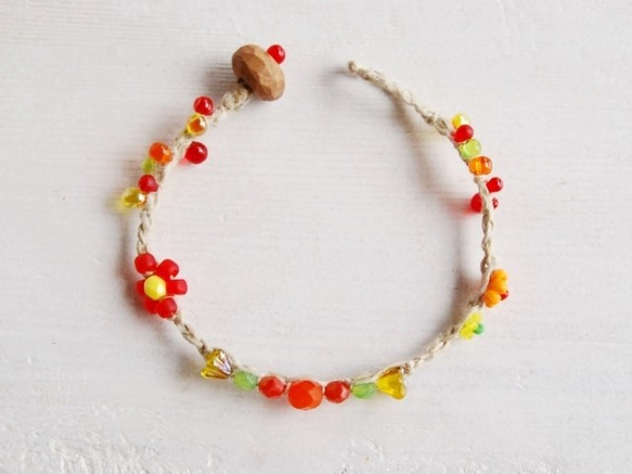 red.orange 花のﾌﾞﾚｽﾚｯﾄ ブレスレット auwa_ito 通販｜Creema(クリーマ) 2079490