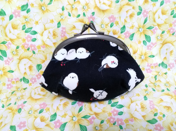 シマエナガちゃんのガマグチ~黒色 小銭入れ・コインケース 美樹猫 通販 9635000｜Creema(クリーマ)