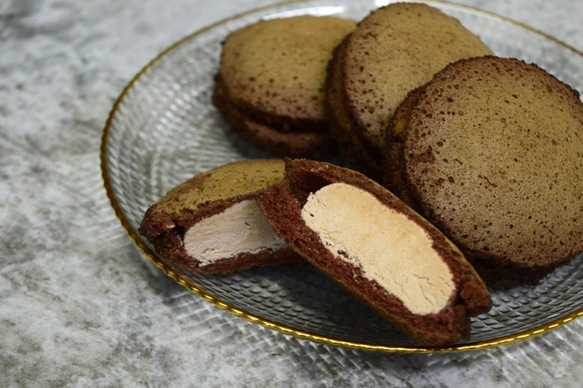 チョコレートのファミリーボンボン【25ヶ入】 ケーキ ベンデル洋菓子店 通販 6896960｜Creema(クリーマ)