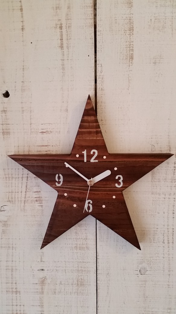 星型木製掛け時計(木目) 掛け時計・置き時計 LOCO...shop 通販 1940341｜Creema(クリーマ)
