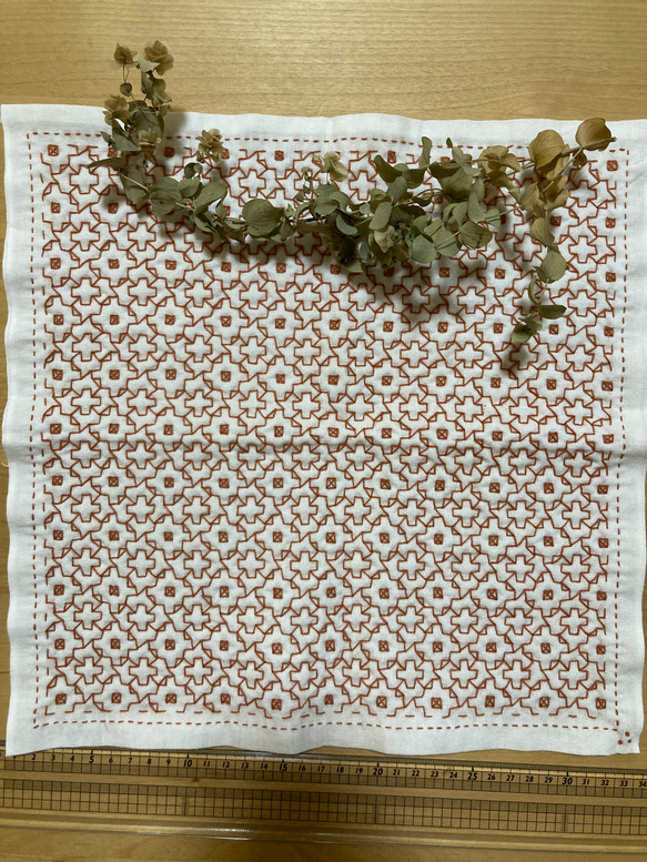 刺し子花ふきん（コマ） その他キッチン小物 桑kuwa 通販｜Creema(クリーマ)