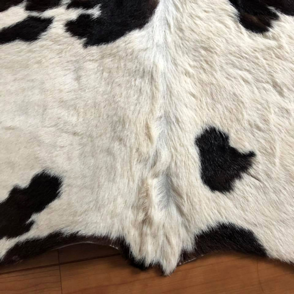 ***SALE***リアル毛皮 子牛ハラコ[黒白 ホルスタイン] その他素材 メゾンドシャポー 通販 6429419｜Creema(クリーマ)