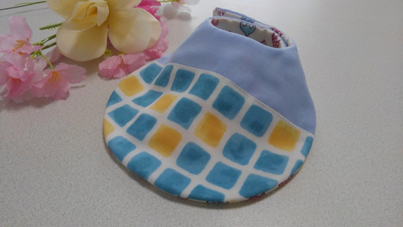 ふんわり7重ガーゼスタイ モダンタイル ブルー スタイ・よだれかけ ぬくもりてしごと 通販 3340222｜Creema(クリーマ)