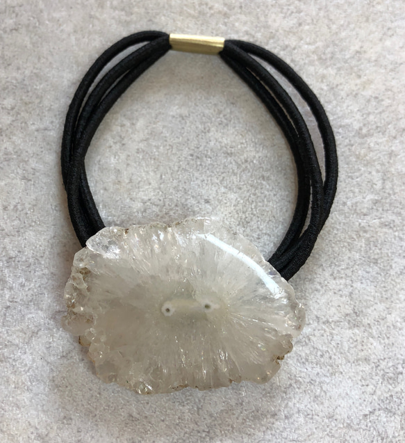 送料無料☆一点物☆ソーラークォーツ☆ヘアゴム29 ヘアゴム smile stone 通販 8029033｜Creema(クリーマ)