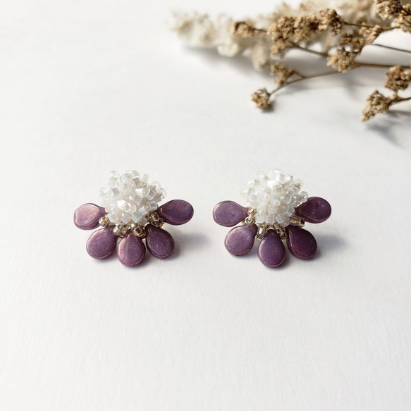 チェコビーズ フラワーイヤリングorピアス(パープル)No.21-1003 ピアス（スタッド・一粒） conifer 通販 12665277 ...