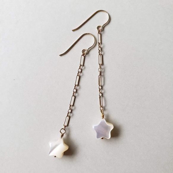 【14kgf】スター シェル シンプル ロングピアス／イヤリング ピアス（フック・チェーン） take-u 通販｜Creema(クリーマ)