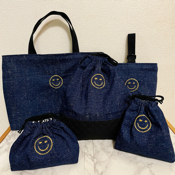 シンプルかわいい ︎ワンポイント刺繍の入園入学5点セット【ニコちゃん】 レッスンバッグ rin-nosuke 通販｜Creema(クリーマ ...