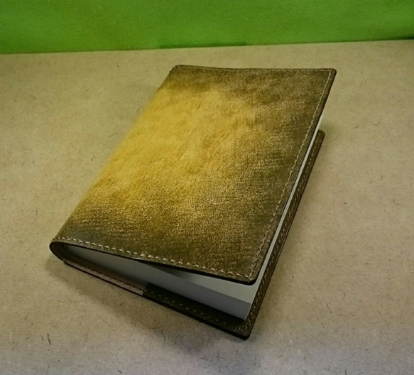 革のブックカバー ブックカバー art class 通販｜Creema(クリーマ)