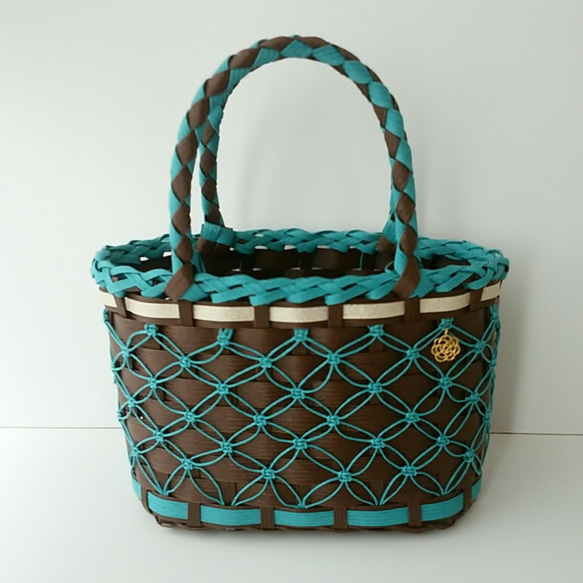 おめかしバッグAWAworldマクラメ編みターコイズ．ブラウン。☆デイリーかごバッグです！ かごバッグ AWAworld 通販｜Creema ...