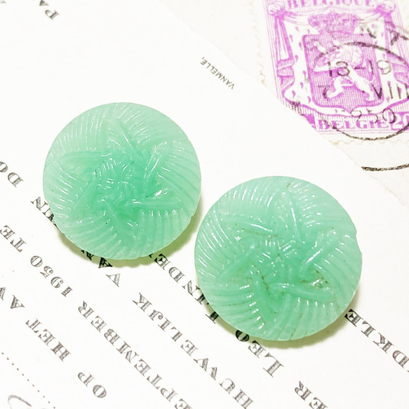 【送料無料】2個 チェコ製 ウランガラス アンティーク ヴィンテージ ガラス ボタン 素材 ハンドメイド[EY6592] ボタン ...