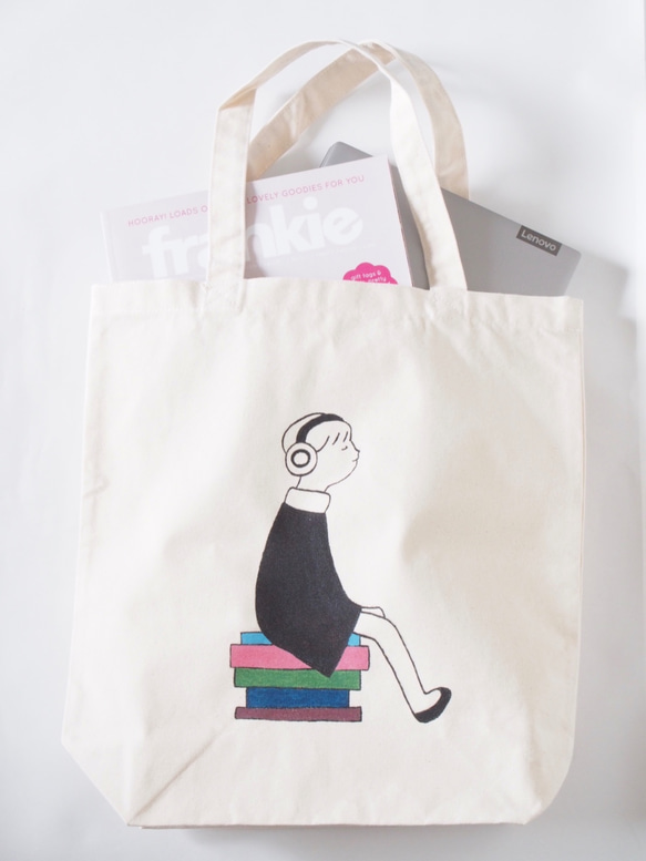 A4サイズ収納可！音楽と読書時間のトートバック トートバッグ muunya 通販 9880956｜Creema(クリーマ)