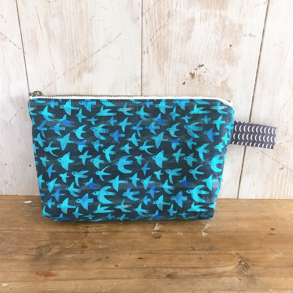 仕切りのあるポーチ(青い鳥×青りんご) ポーチ KATAKULI 通販 11066765｜Creema(クリーマ)