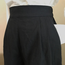 ツータックワイドパンツ/リネンコットン素材【黒】 キュロット・ワイドパンツ コトリネ 通販 12718677｜Creema(クリーマ)