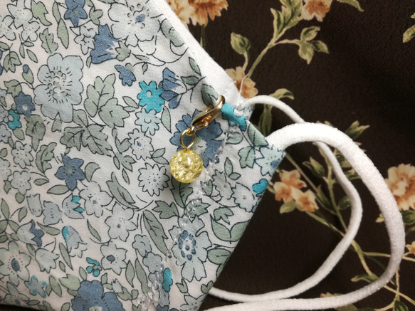 【天然石】“クラック水晶”ホワイトイエロー10㎜マスクチャーム**゜+.。+゜*～♪ マスクアクセサリー まじょりーな 通販 10973945 ...