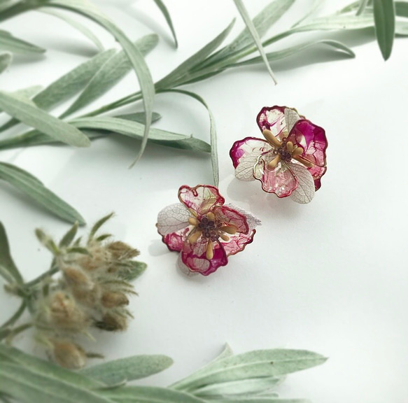 flower (マーブル) ピアス（スタッド・一粒） atelier POKKE 通販｜Creema(クリーマ) 11874580