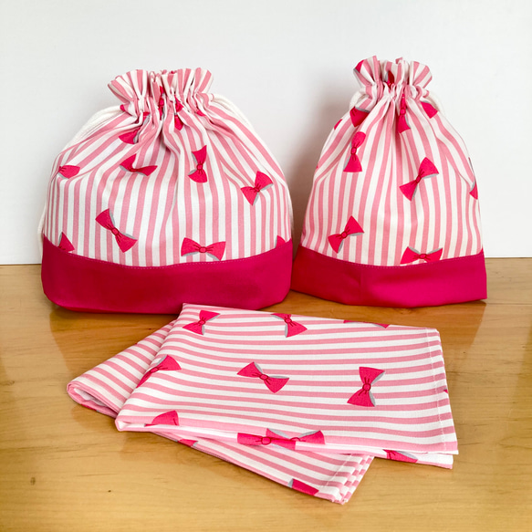 お弁当袋 コップ袋 ランチョンマット 3点セット リボン ピンク 給食袋 小学校 入園入学 給食袋 ミラチュリ 通販 11601765 ...