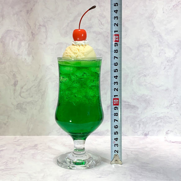 喫茶店のクリームソーダ 食品サンプル ガラス容器 ゼラチン製 その他インテリア雑貨 ふじたま工房 通販 10125566｜Creema(クリーマ)